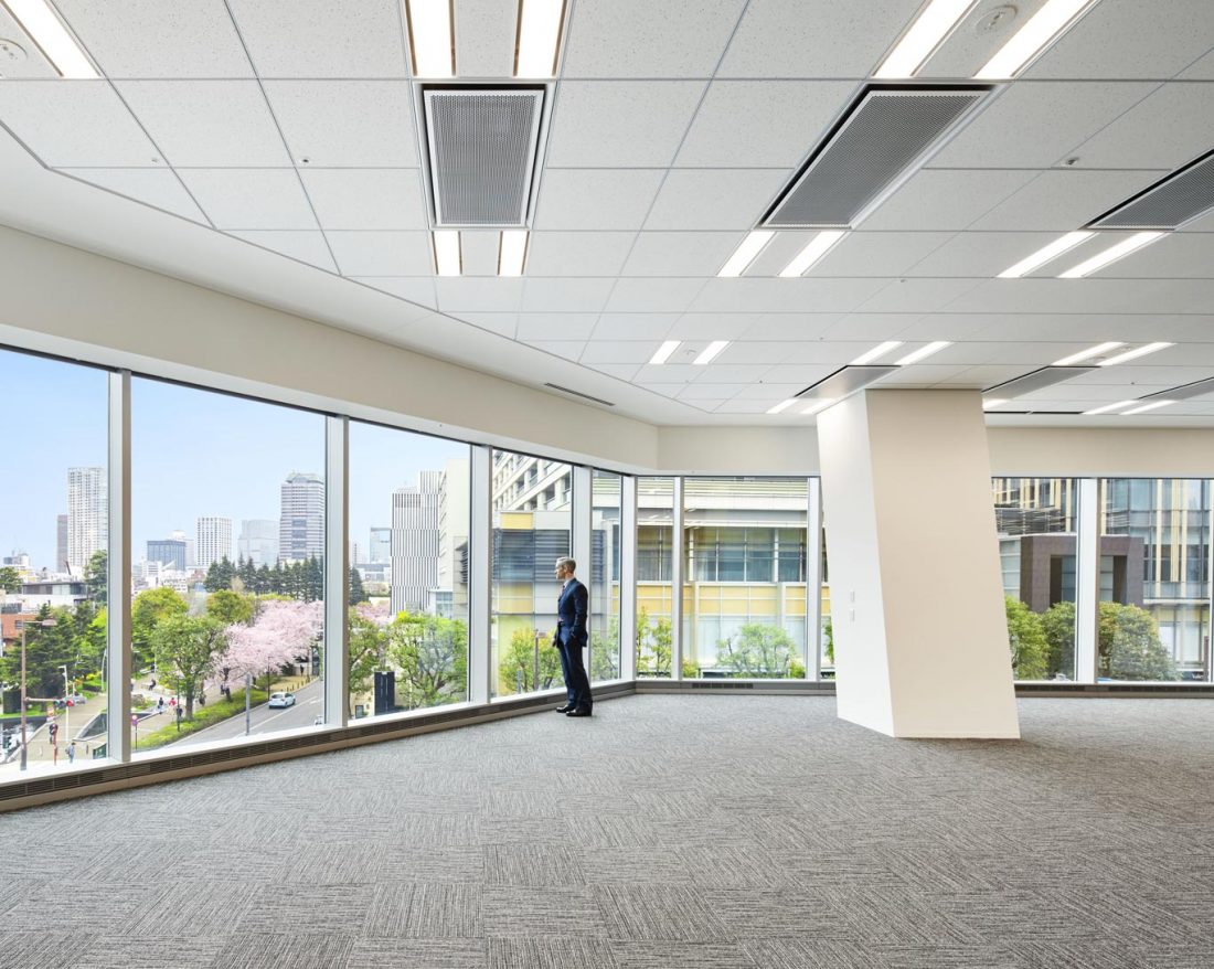 Home - Tri-Seven Roppongi